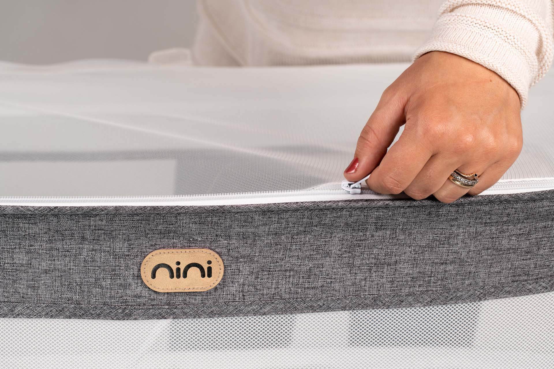 NiniPod baby Cot | Better sleep through movement from 0-9 months